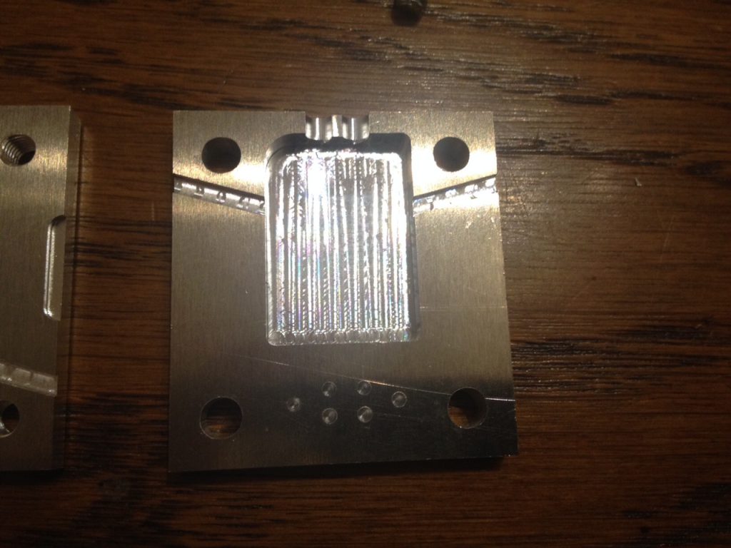 Multiplex Green Plugs Mold – GliderIreland