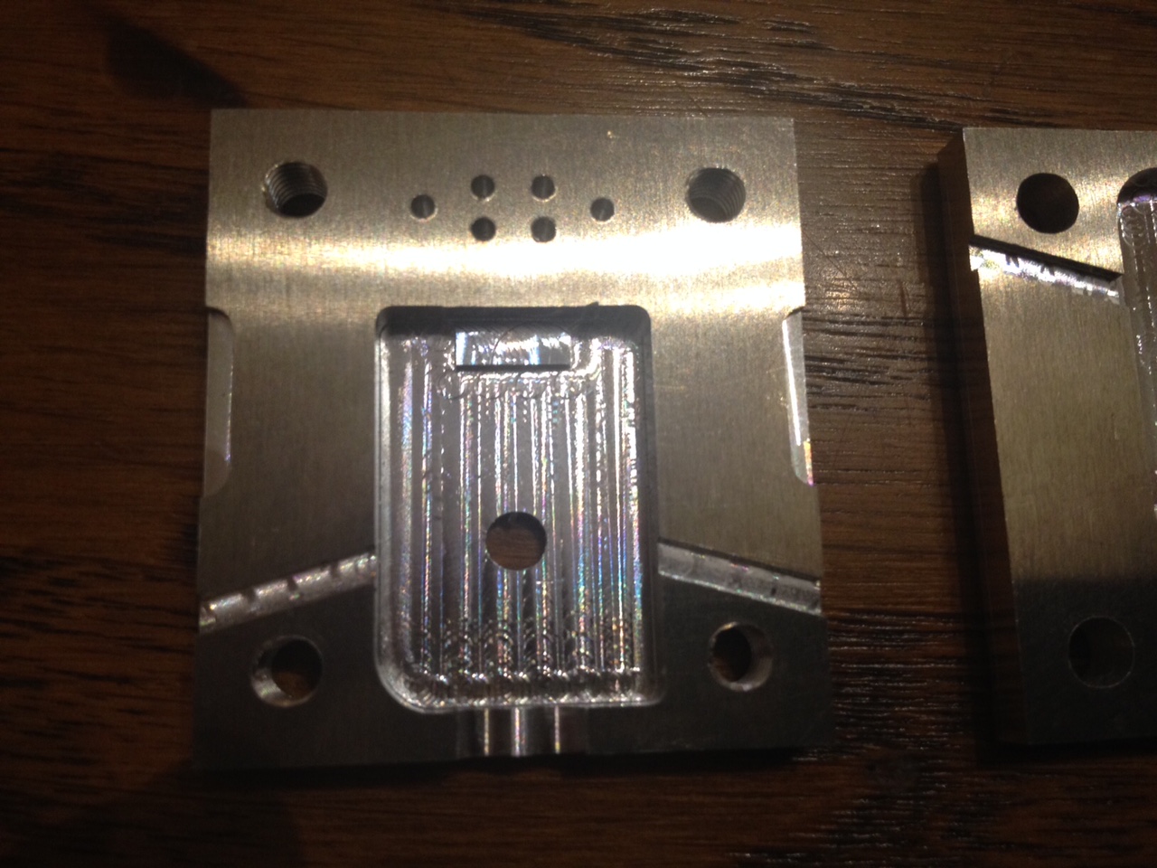 Multiplex Green Plugs Mold – GliderIreland