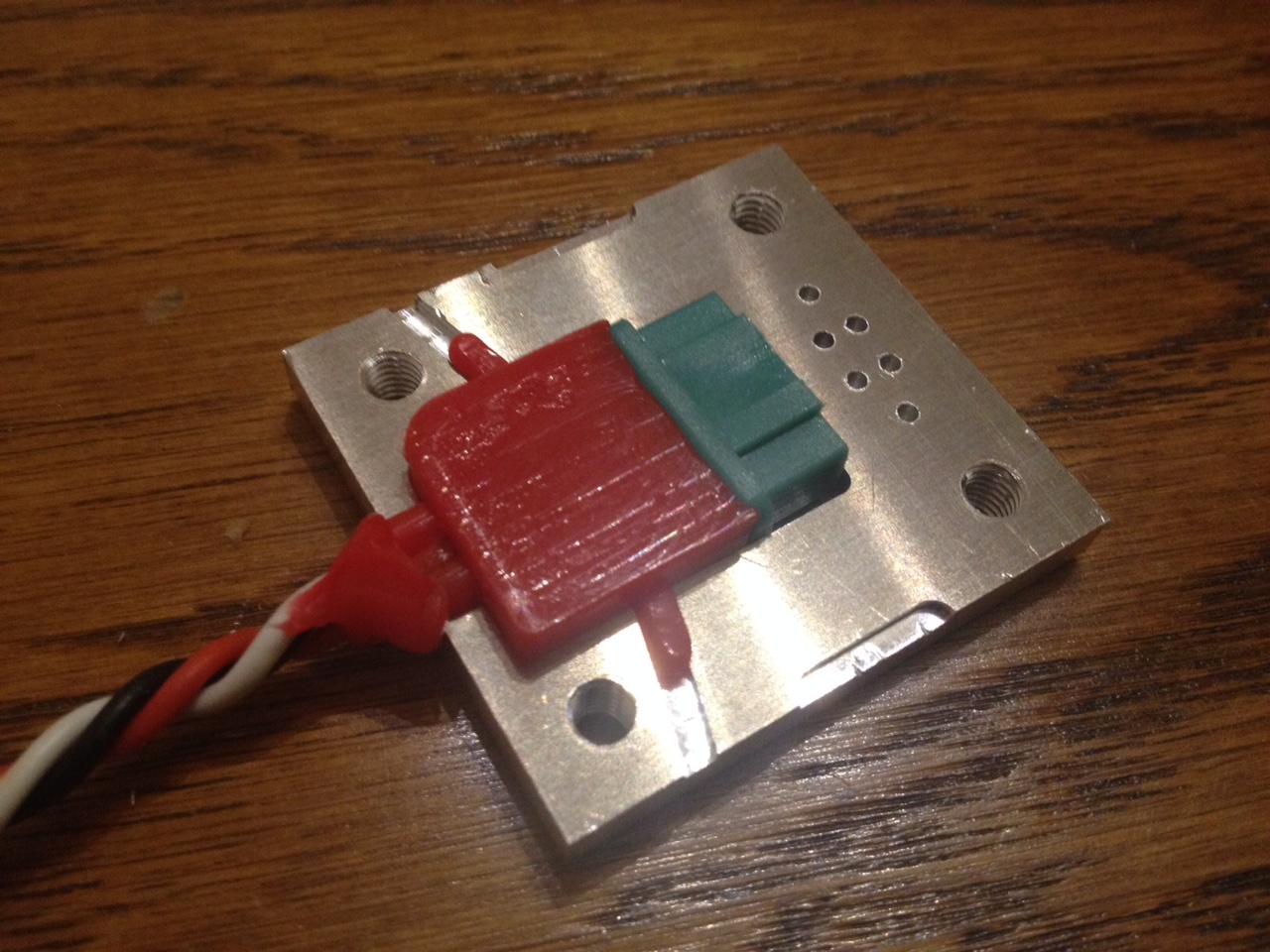 Multiplex Green Plugs Mold – GliderIreland